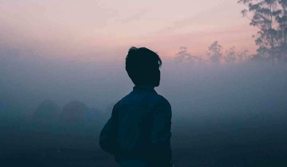 8 Reasons Why Long Distance Relationships Fail MAKA